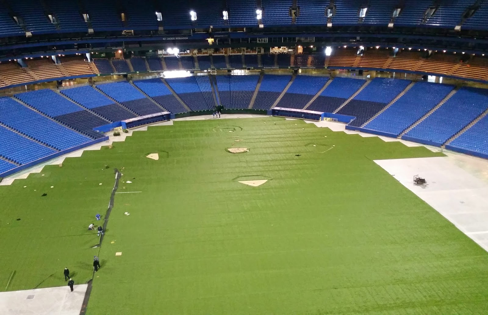 Another Look at the Rogers Centre's New AstroTurf | Blue Jay Hunter